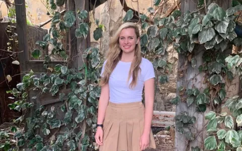 Chloe-Rose Crouch ’22J | Smith College